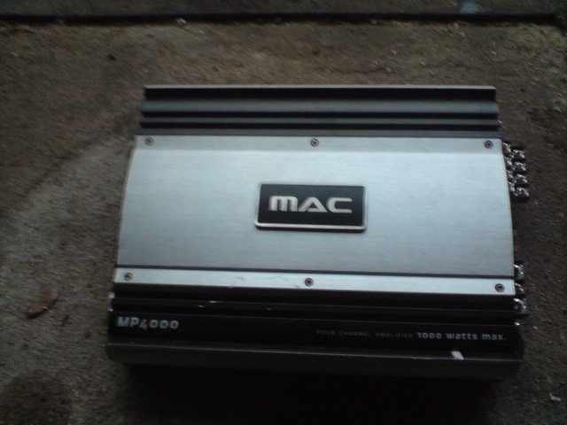 MAC Audio MP4000 Verstärker ca. 1000 Watt - seatforum - Community für SEAT-Fans