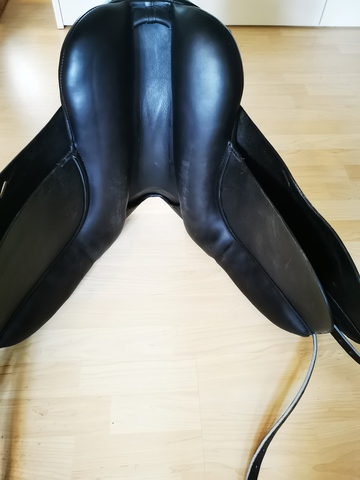 Verkaufe Gerloc Robust Dressursattel, 17,5 Zoll - neu ...